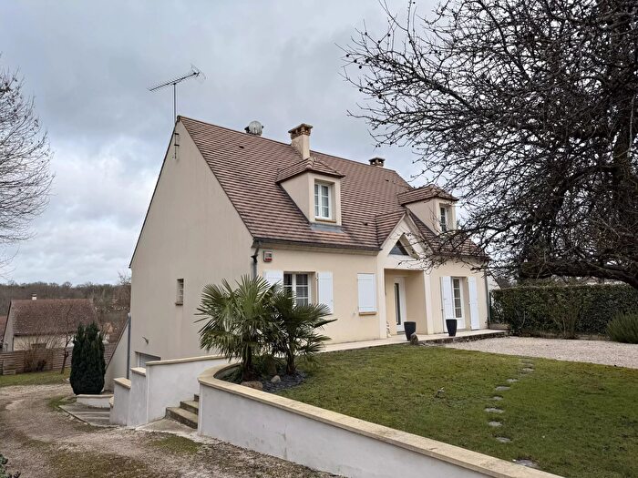 Maison à vendre - Fontaine-le-Port - 8 pièces - 5 chambres