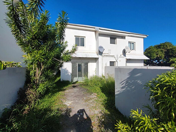 Maison à vendre - Saint-Pierre, Terre Rouge, La Ravine des Cafres les Hauts - 3 pièces - 2 chambres