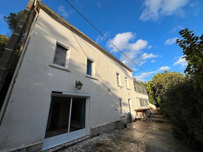 Maison à louer - Castelmoron-sur-Lot - 5 pièces - 3 chambres