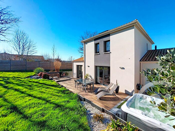 Maison à vendre - La Séguinière - 8 pièces - 6 chambres