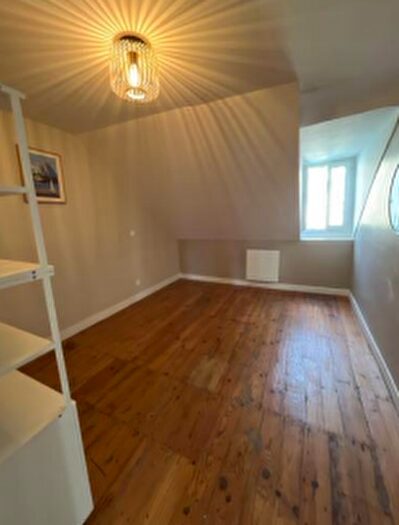 Appartement à louer - Pau, Centre-ville - 3 pièces - 2 chambres