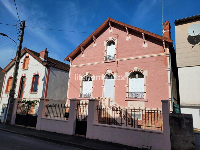 Maison à vendre - Montluçon, Saint-Jean, Chantoiseau, Ilets - 5 pièces - 4 chambres