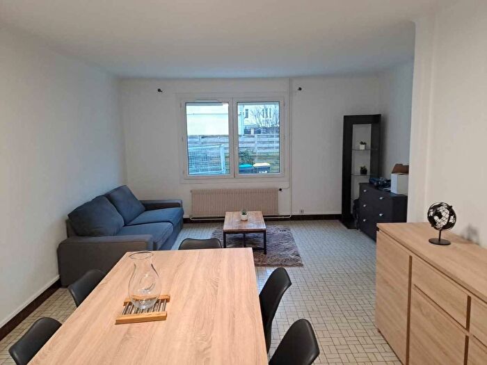 Maison à louer - La Roseraie, bd Eugène Chaumin Angers - 4 pièces - 3 chambres