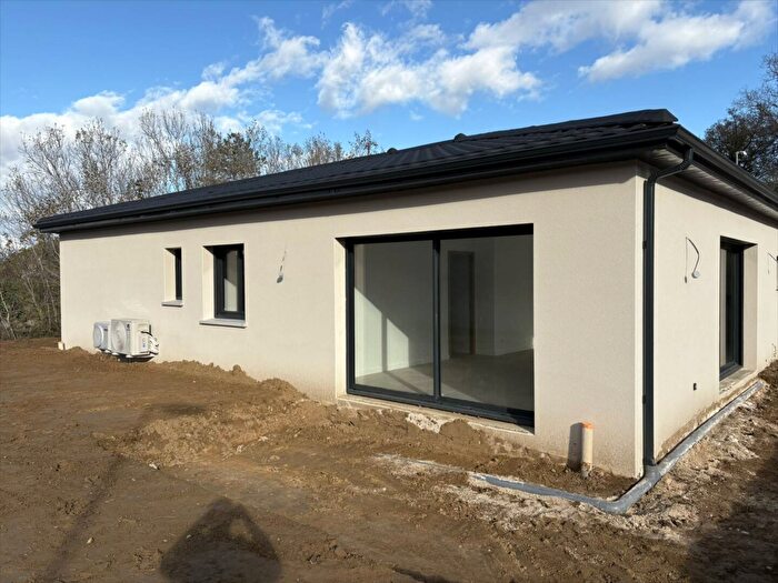 Maison à louer - Ville-Basse, Montélimar - 4 pièces - 3 chambres