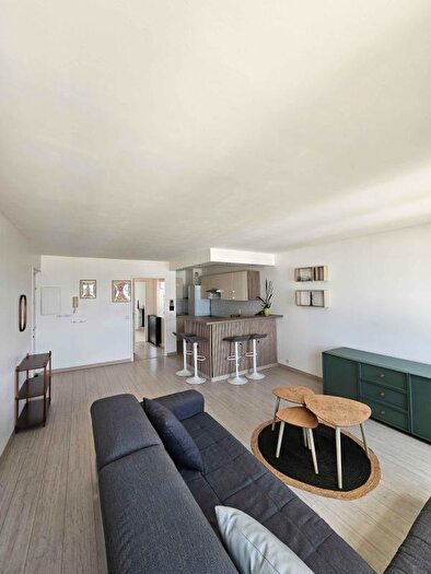 Appartement à louer - Cergy, Axe Majeur, Horloge - 2 pièces - 1 chambre