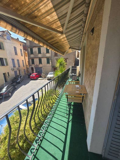 Appartement 4 pièces à louer à Carcès