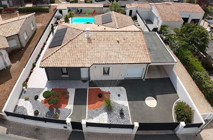 Maison 4 pièces à vendre à Les Mathes