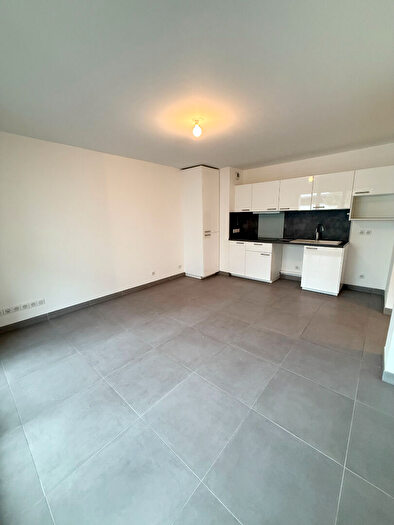 Appartement à louer - Le Raincy, Gare - 2 pièces - 1 chambre