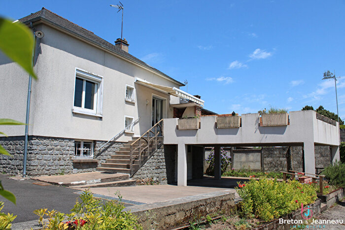 Maison 6 pièces à vendre à Ernée