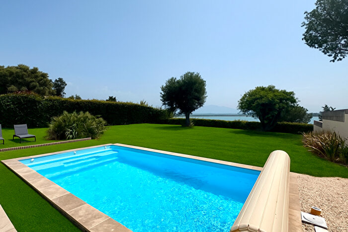 Maison à vendre - Villeneuve-de-la-Raho - 4 pièces - 3 chambres