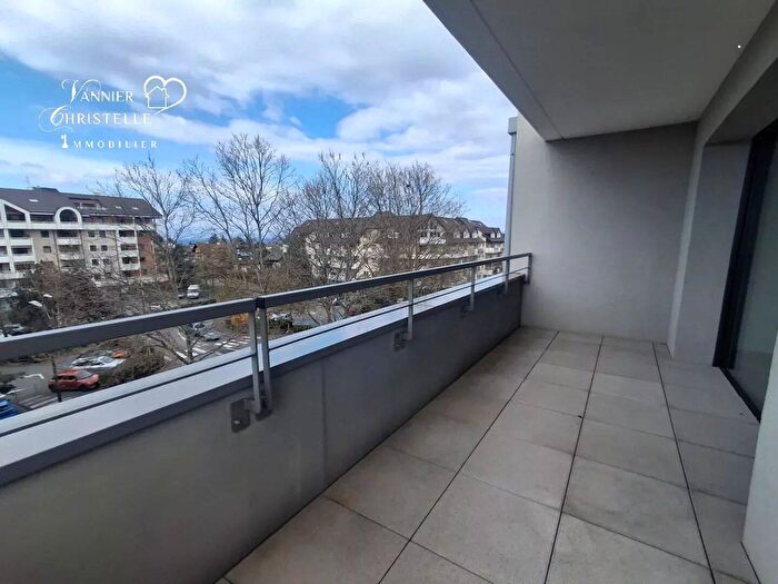 Appartement à louer - Cités, Thonon-les-Bains - 3 pièces - 2 chambres