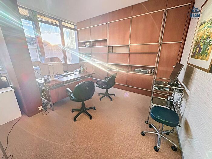 Appartement à vendre - Cannes, Centre-ville - 2 pièces - 1 chambre