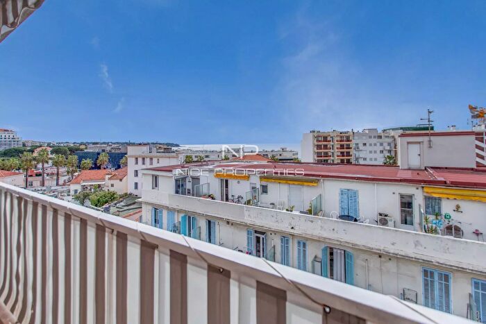Appartement à vendre - Antibes, Juan-les-Pins, Le Cap - 3 pièces - 2 chambres