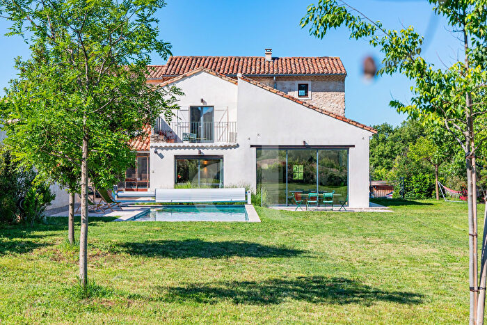 Malemort-du-Comtat : Maison 6 pièces à vendre