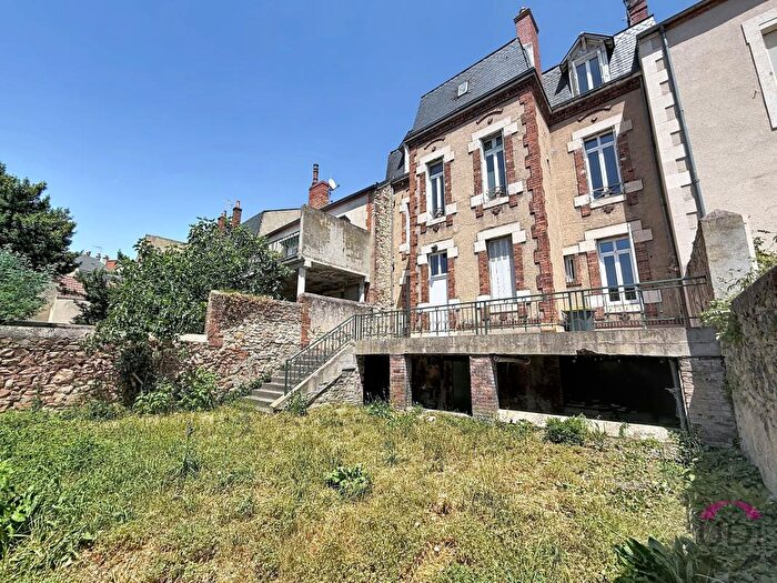 Montluçon, Centre-ville, Les Forges - Maison 8 pièces à vendre