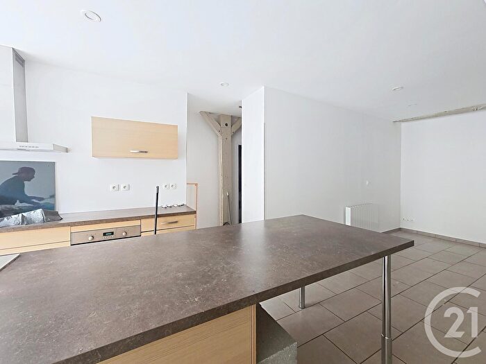 Appartement à vendre - Châlons-en-Champagne, Centre-ville - 4 pièces - 2 chambres