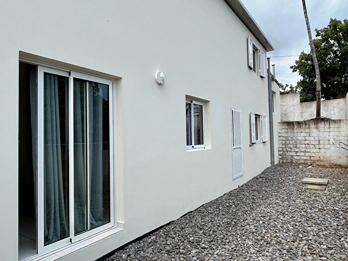 Maison à louer - Petite-Île, La Ravine du Pont, Charrié - 5 pièces - 4 chambres