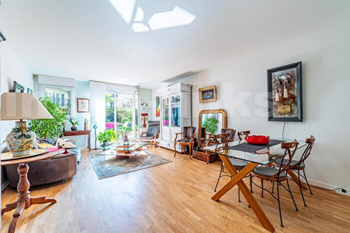 Appartement à vendre - Charenton-le-Pont, Centre ancien - 3 pièces - 2 chambres