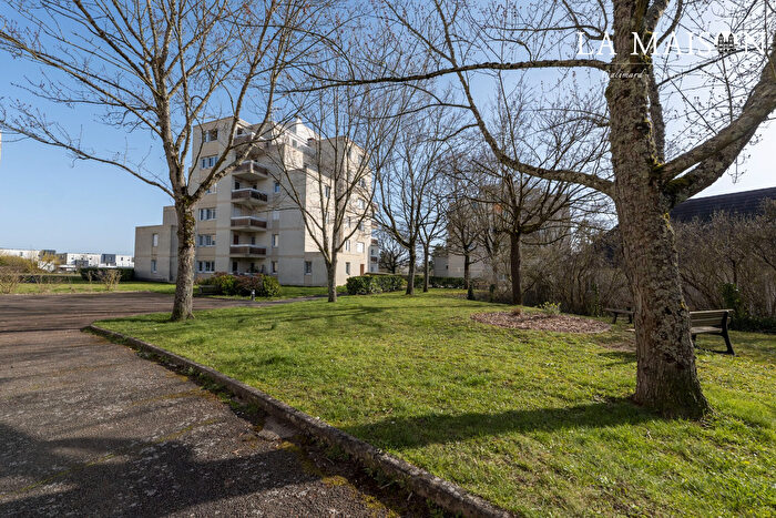 Appartement à vendre - Talant, Centre-ville - 4 pièces - 2 chambres