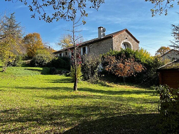 Maison à vendre - Saint-Géry - 6 pièces - 3 chambres