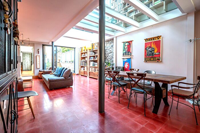 Maison à vendre - Fontenay-sous-Bois, Centre-ville - 6 pièces - 5 chambres