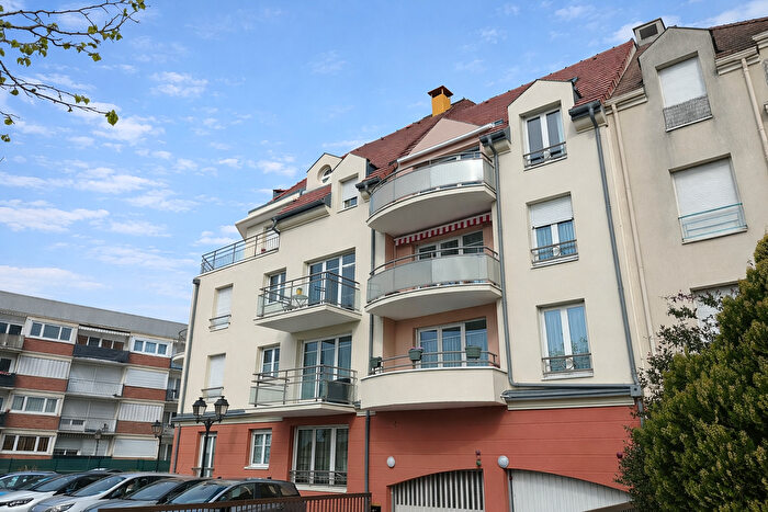 Appartement à louer - Montesson, Centre-ville - 2 pièces - 1 chambre