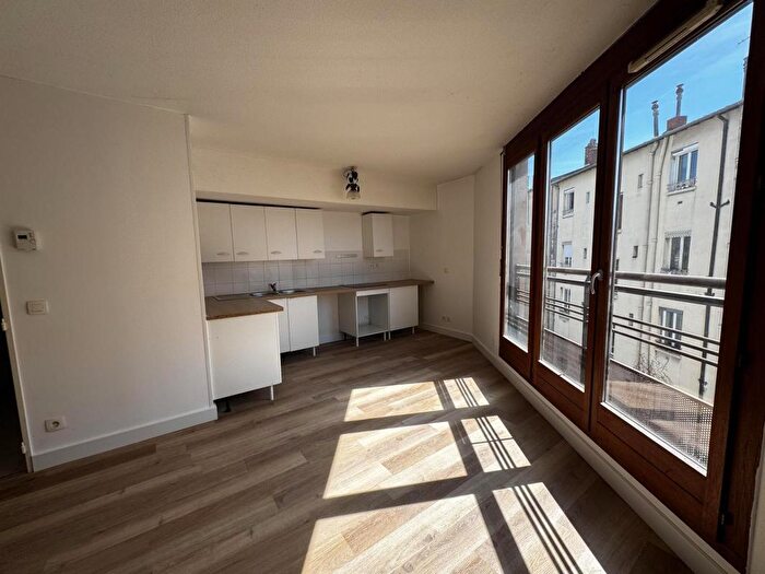Villeurbanne, République, Tolstoi : Appartement 3 pièces à vendre