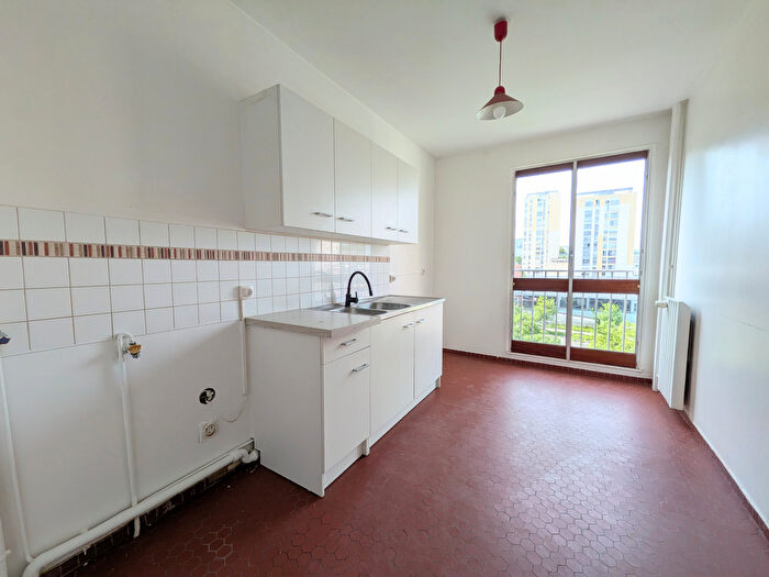 Appartement 3 pièces à Dijon, Fontaine dOuche, à vendre