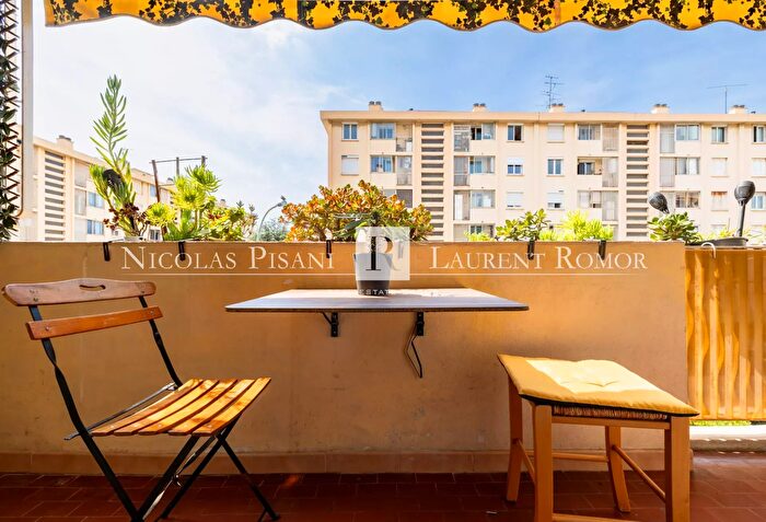 Appartement 2 pièces à Nice, Caucade, à vendre