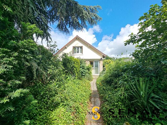Maison 5 pièces à Saint-Prix, à vendre