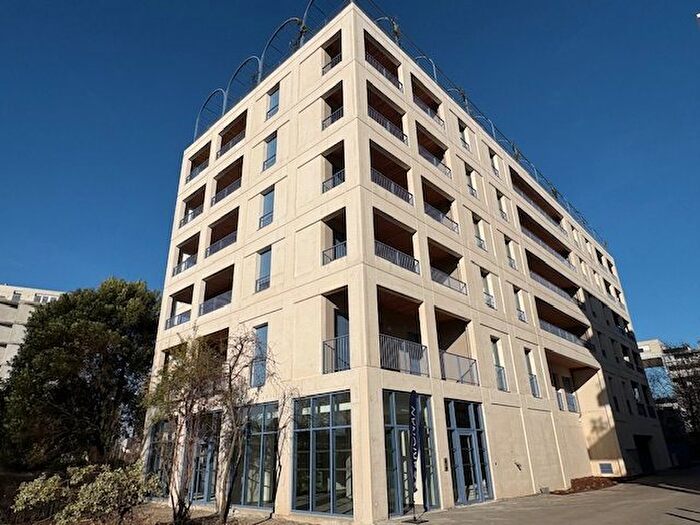 Appartement à louer - Bordeaux, Gare Saint-Jean - 2 pièces - 1 chambre