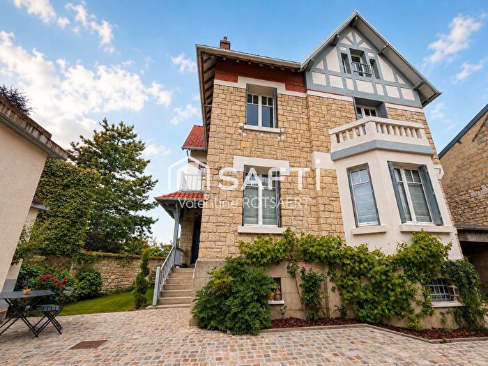 Maison 8 pièces à vendre à Compiègne, Centre-ville