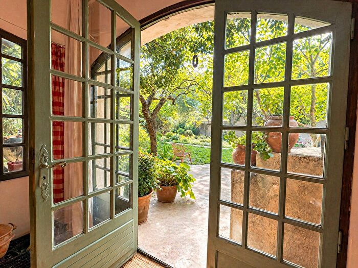 Avignon, Saint-Ruf : Maison 6 pièces à vendre
