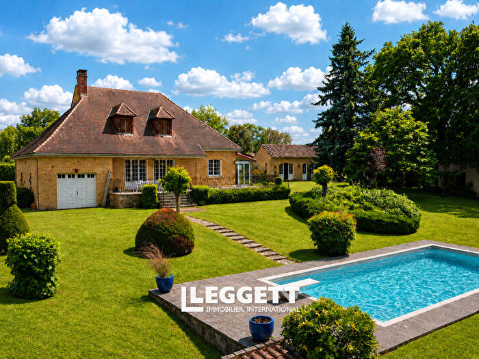 Maison 8 pièces à vendre à Sarlat-la-Canéda