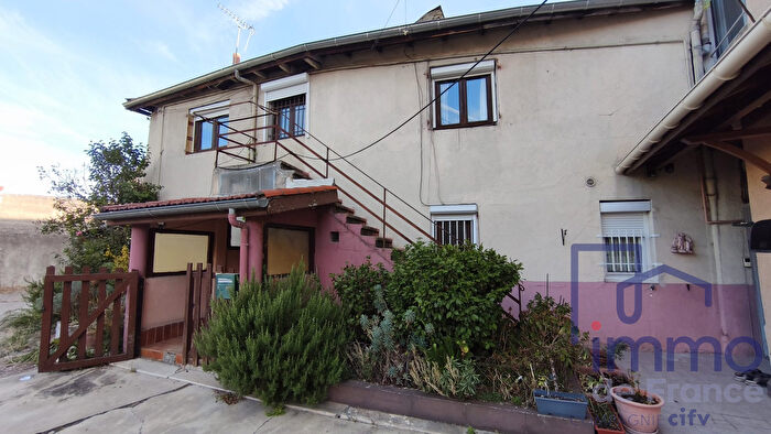 Maison 4 pièces à Saint-Étienne, Méons, Le Soleil, Châteaucreux, Saint-François, à vendre