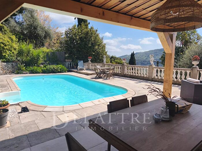 Maison 4 pièces à vendre - Châteauneuf-Grasse