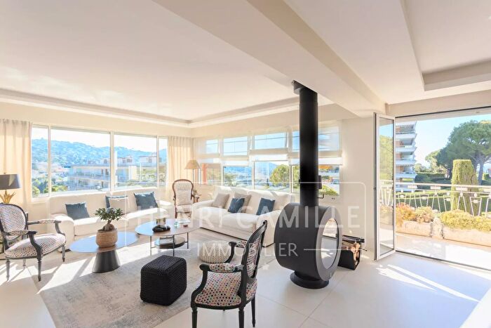 Appartement 5 pièces à Le Cannet, Rocheville, Colombier, Campelières, à vendre