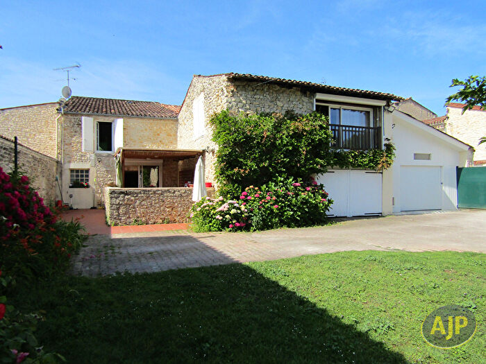 Maison à vendre - Lesparre-Médoc - 10 pièces - 5 chambres