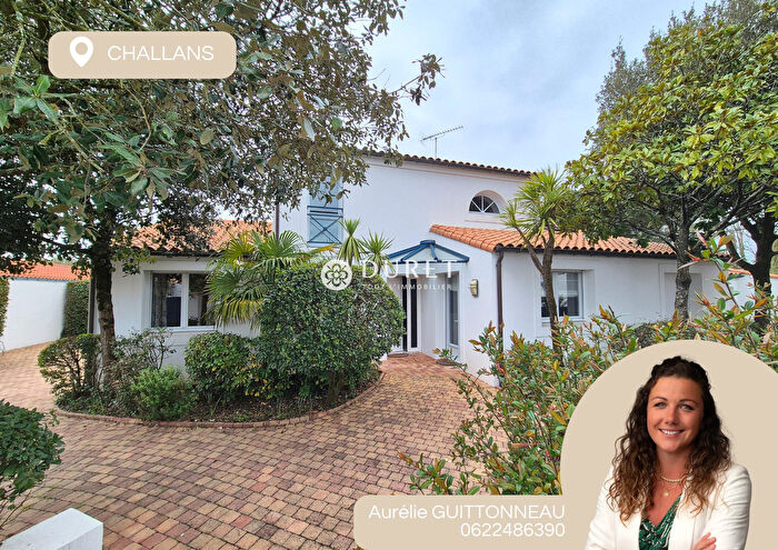 Maison à vendre - Challans, Route de Cholet, Route de la Roche-sur-Yon - 6 pièces - 3 chambres