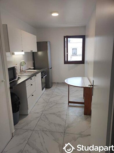 Appartement à louer - Bastide-Horloge, Cergy - 1 pièce - 1 chambre