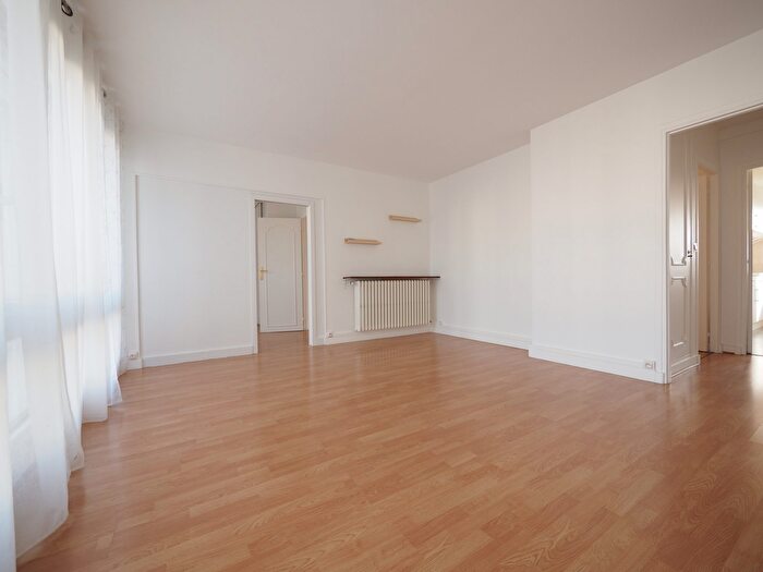 Appartement 4 pièces à vendre à Bois-d'Arcy, Les Jardins d'Arcy, La Normandie, La Colombe