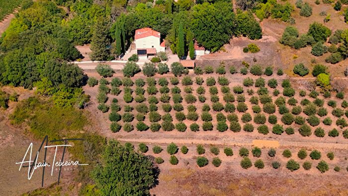 Maison à vendre - Lorgues - 9 pièces - 7 chambres
