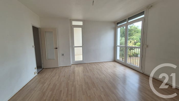 Appartement 3 pièces à louer à Avon, Butte Montceau