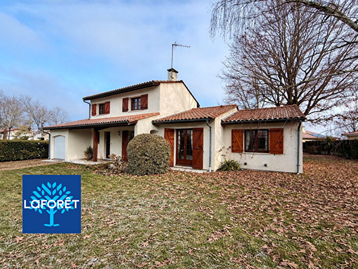 Maison à vendre - Martignas-sur-Jalle - 7 pièces - 4 chambres