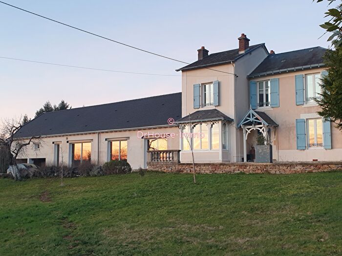 Maison à vendre - Saint-Yrieix-la-Perche - 6 pièces - 3 chambres