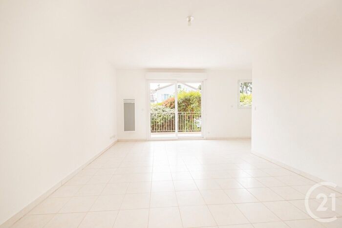 Antibes, Rabiac, Carriat, Les Semboules, Les Brusquets : Appartement 2 pièces à vendre