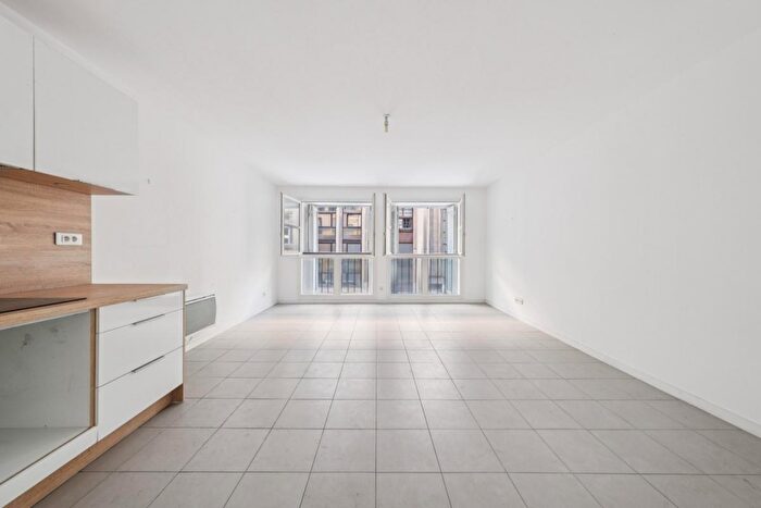 Appartement à vendre - Marseille e , La Joliette - 2 pièces - 1 chambre