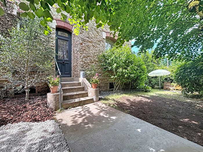 Maison 6 pièces à Bois-le-Roi, à vendre