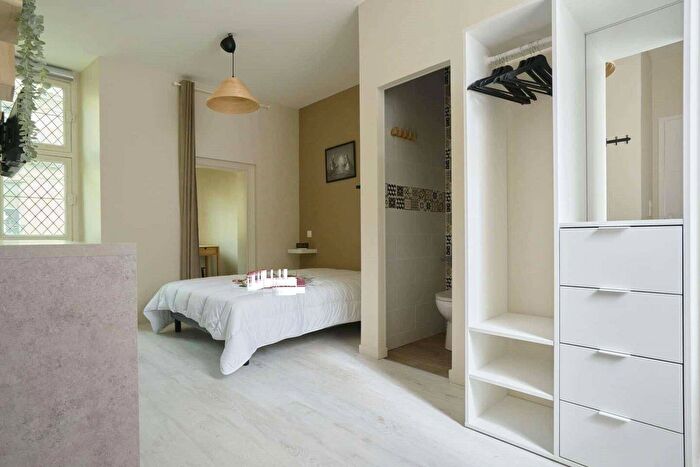 Appartement à louer - Centre Ville, Reims - 1 pièce