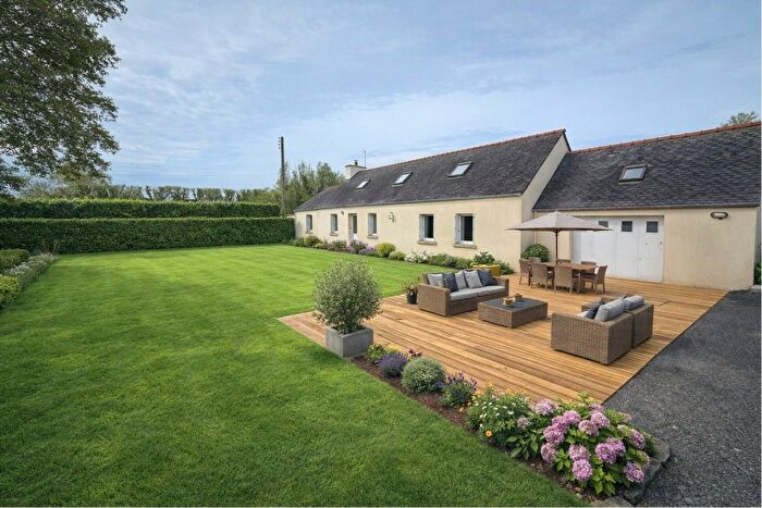 Maison à vendre - Goulven - 5 pièces - 4 chambres